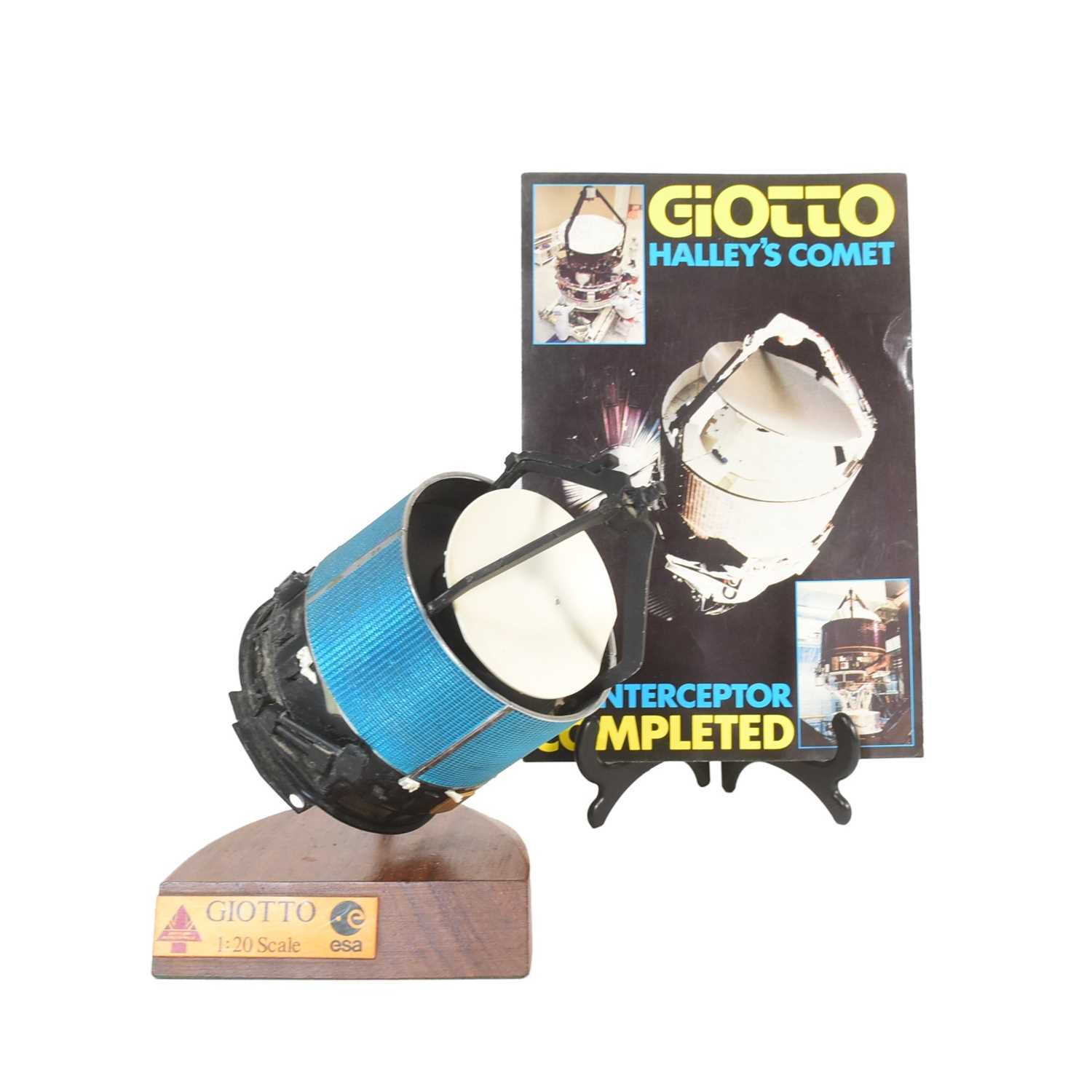 Lot 3 - SPACE EXPLORATION - GIOTTO - HALLEY'S COMET
