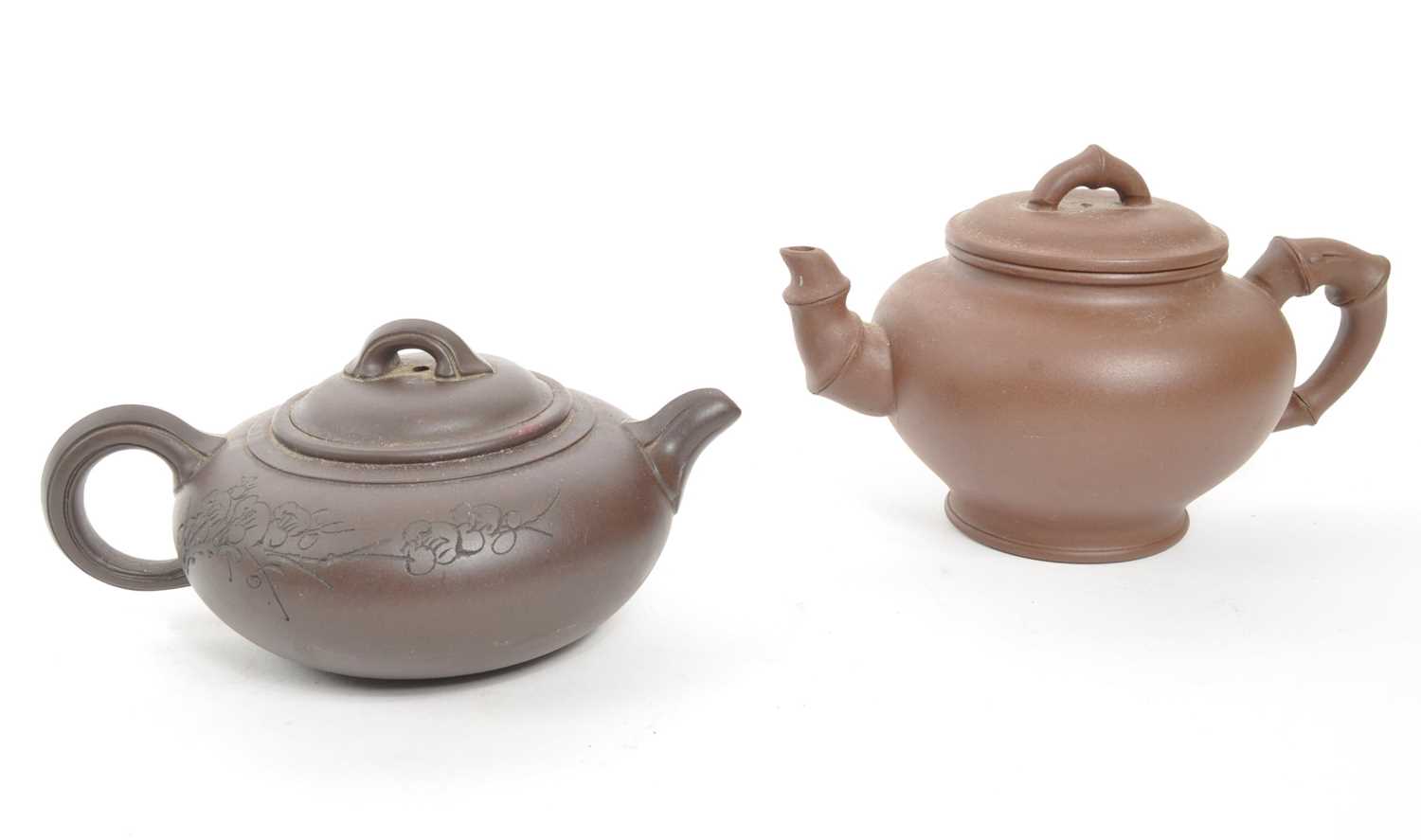 Lot 437 - TWO 20TH CENTURY CHINESE CERAMIC TEAPOTS