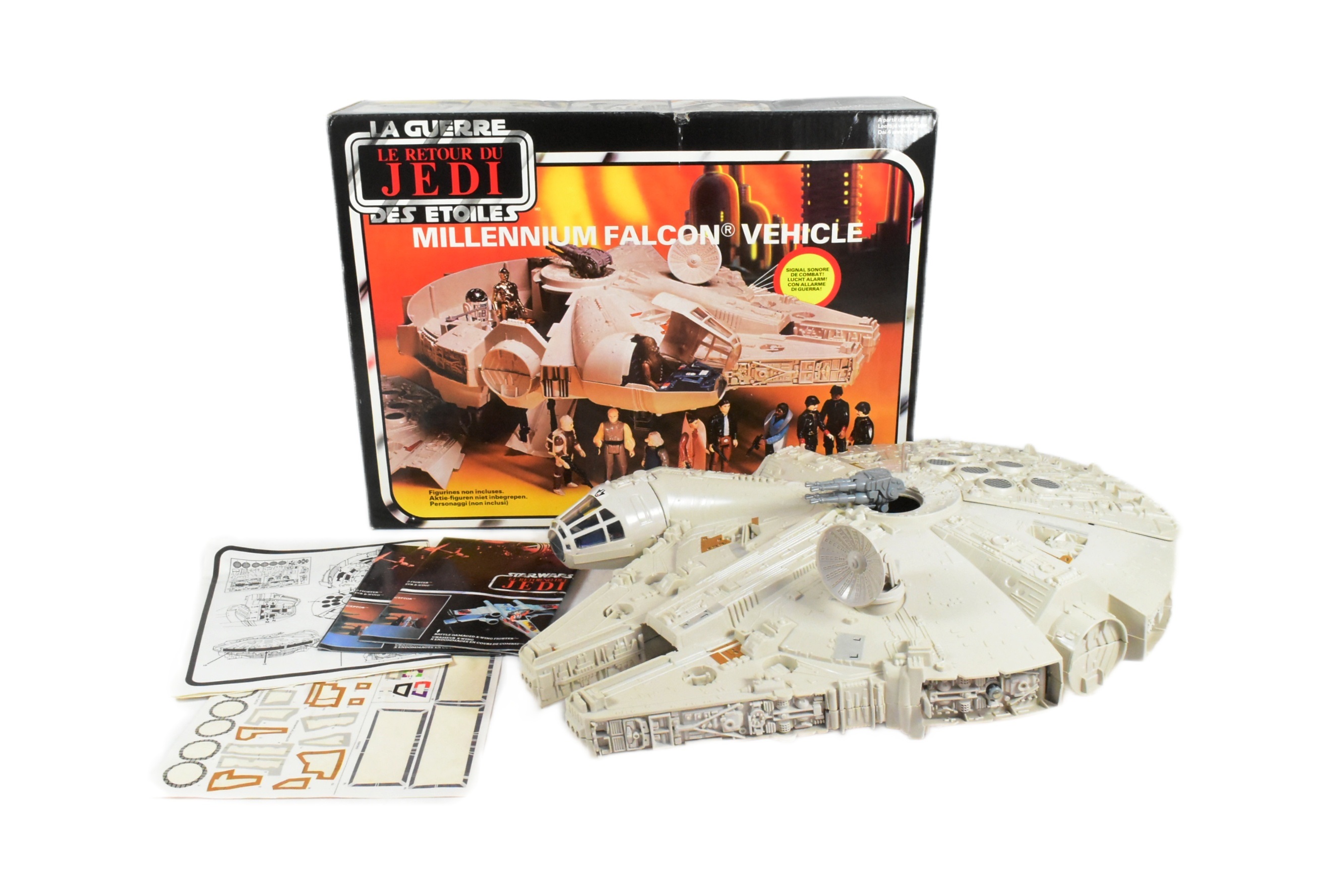 Lot 62 STAR WARS MILLENNIUM FALCON ACTION FIGURE